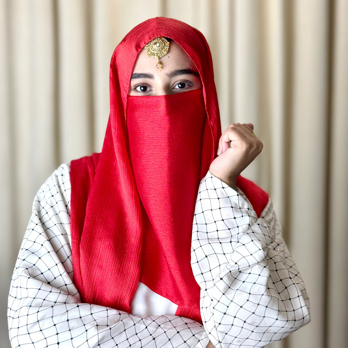 Silk Hijab And Niqab Set - Bright Red – I AM HIJABI.PK